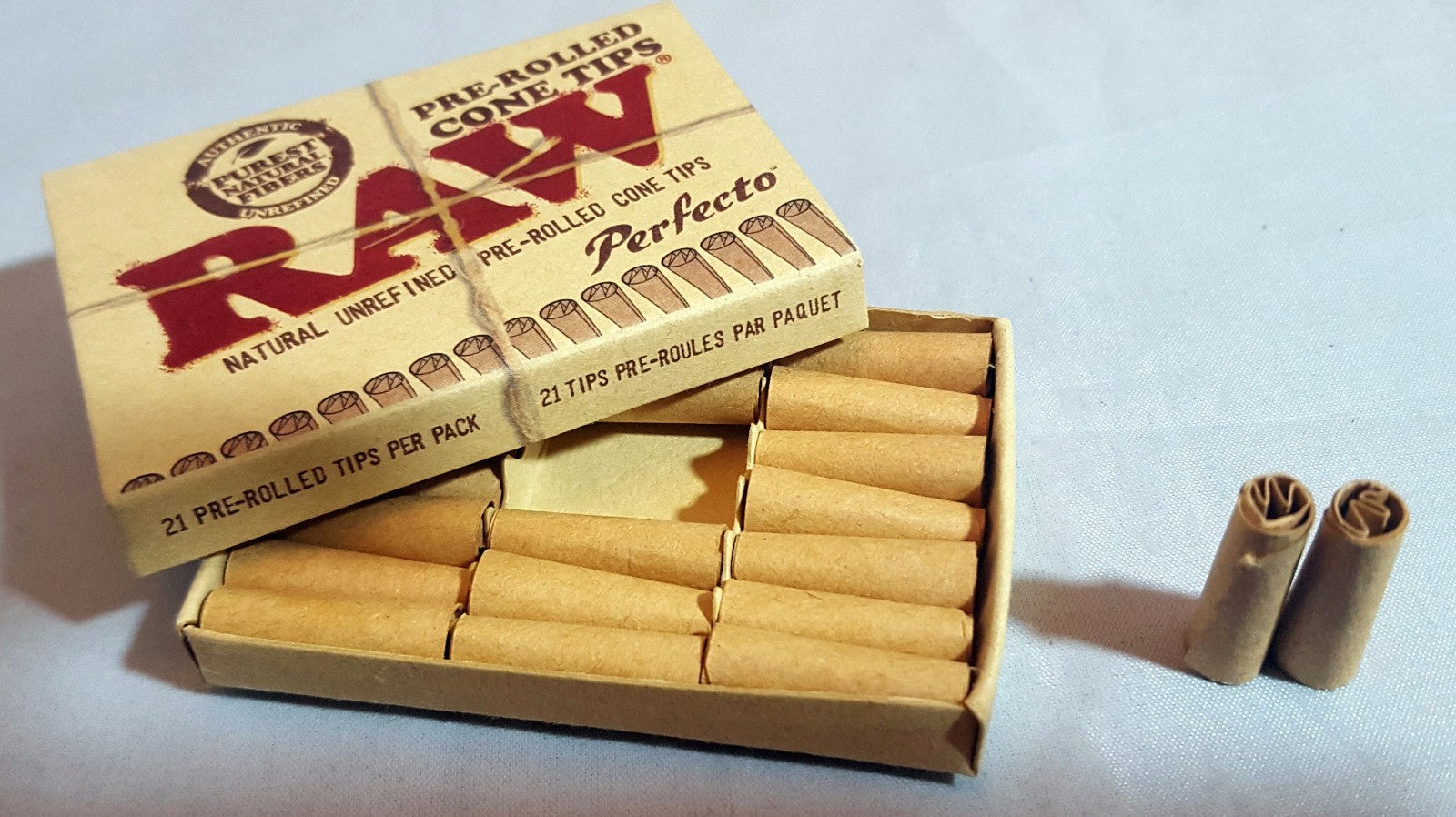 21ct Box Perfecto Pre-Rolled Cone Tips RAW